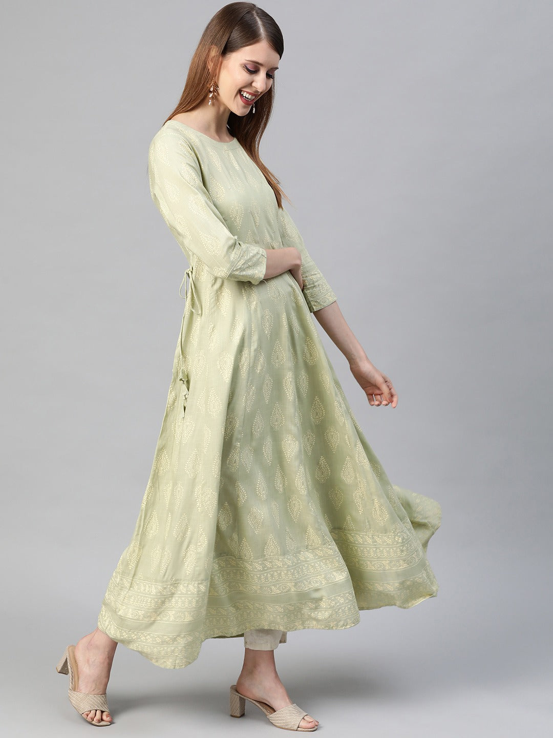 Discover your fashion potential with Stylish Kurta Sets – Ahika